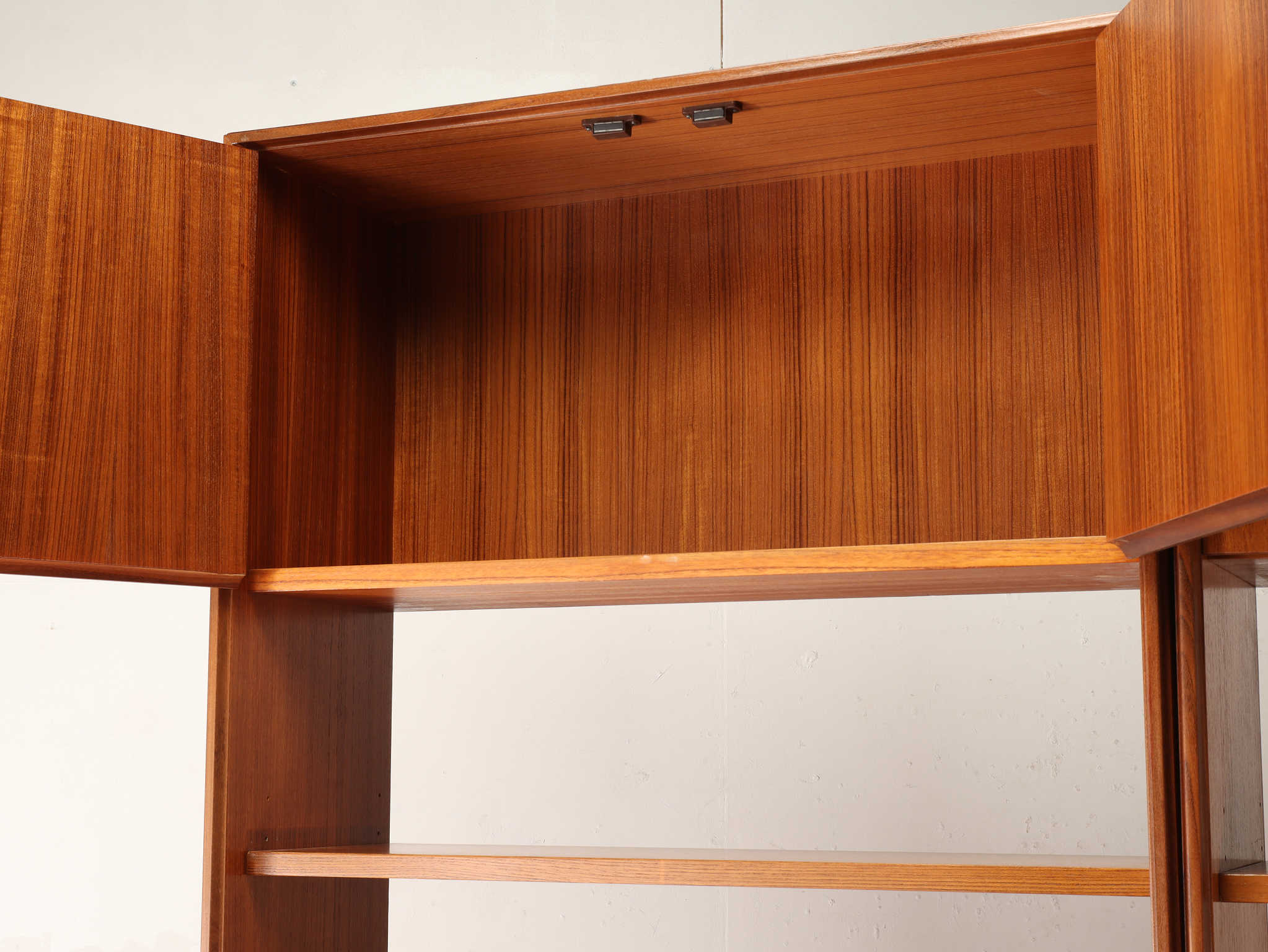 G-PLAN ユニットシェルフ | ロイズ・アンティークス | ヨーロッパのアンティーク/ヴィンテージ家具