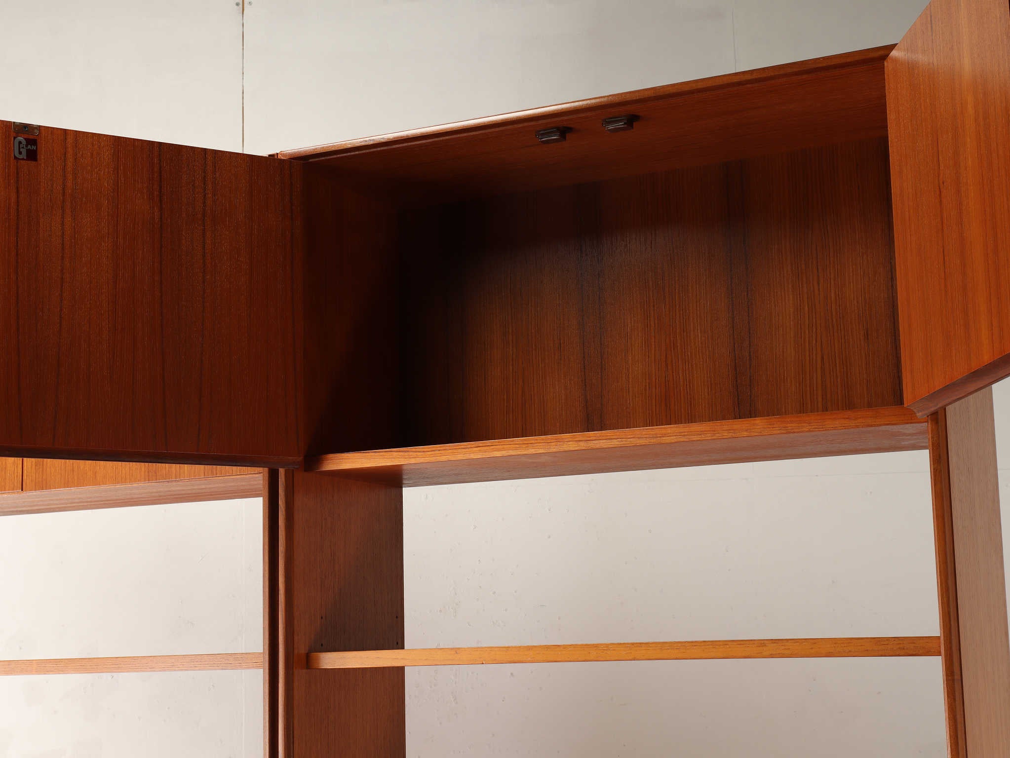 G-PLAN ユニットシェルフ | ロイズ・アンティークス | ヨーロッパのアンティーク/ヴィンテージ家具