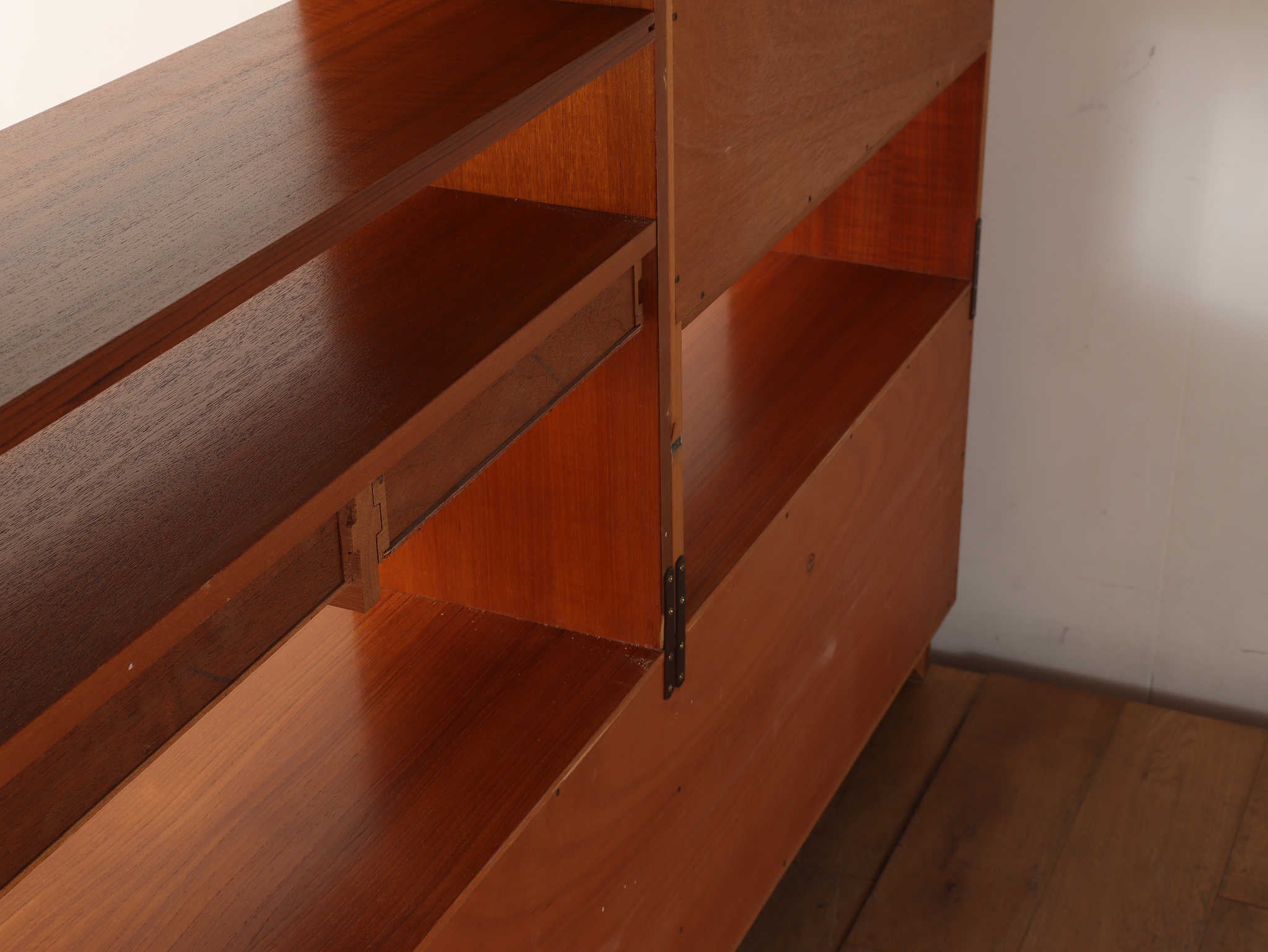 G-PLAN ユニットシェルフ | ロイズ・アンティークス | ヨーロッパのアンティーク/ヴィンテージ家具