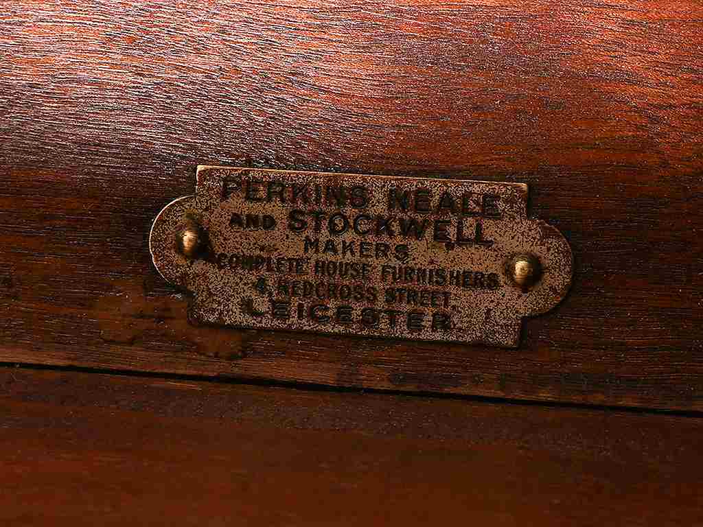 PERKINS NEALE & STOCKWELLデスク | ロイズ・アンティークス | ヨーロッパのアンティーク/ヴィンテージ家具