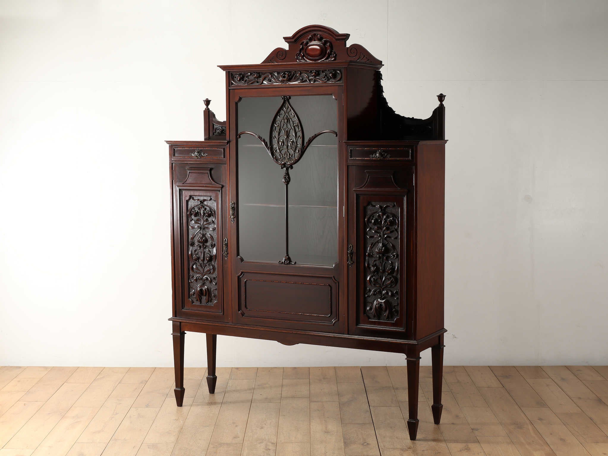 EDGAR BROS. ディスプレイキャビネット | ロイズ・アンティークス | ヨーロッパのアンティーク/ヴィンテージ家具