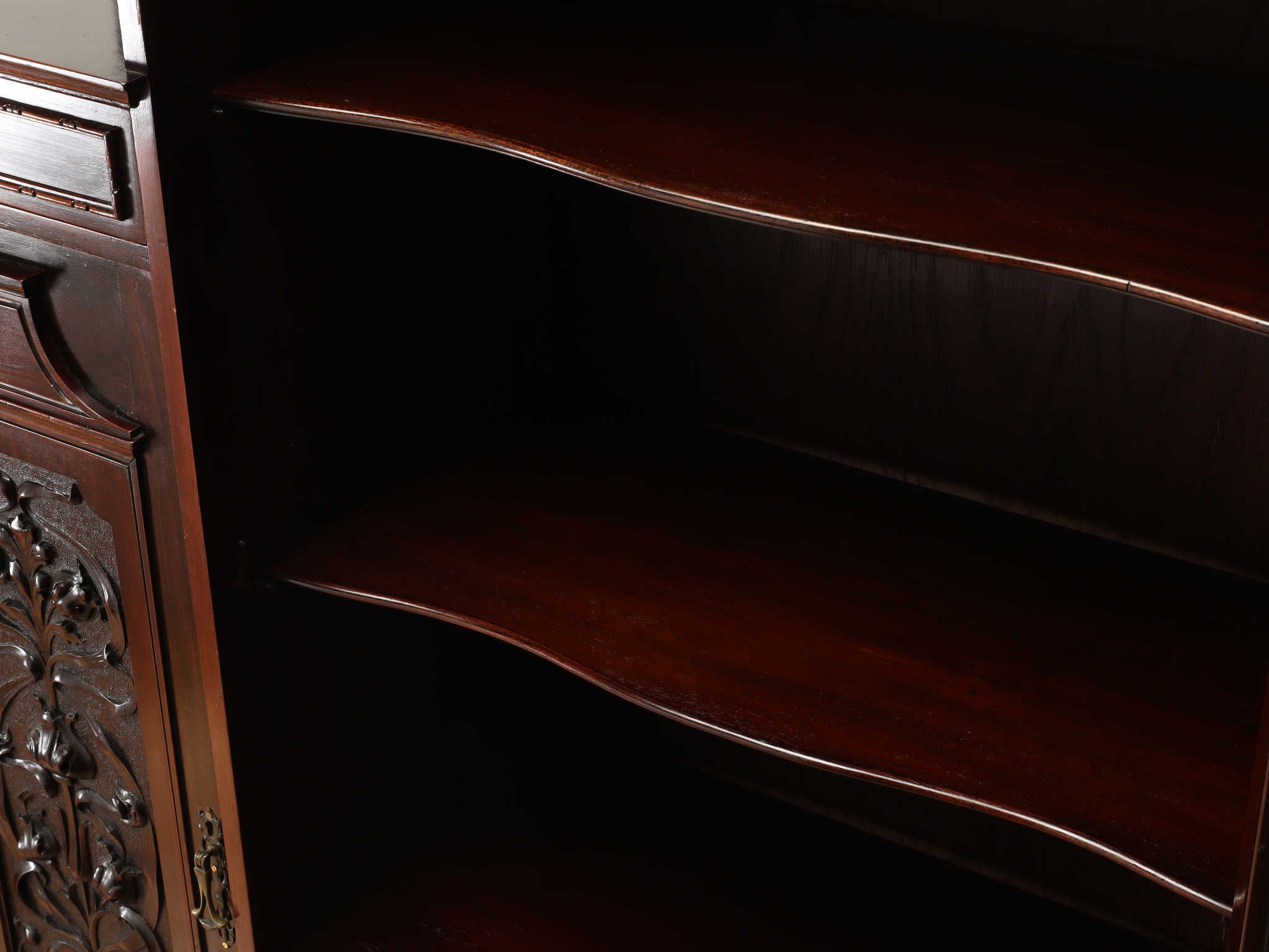 EDGAR BROS. ディスプレイキャビネット | ロイズ・アンティークス | ヨーロッパのアンティーク/ヴィンテージ家具