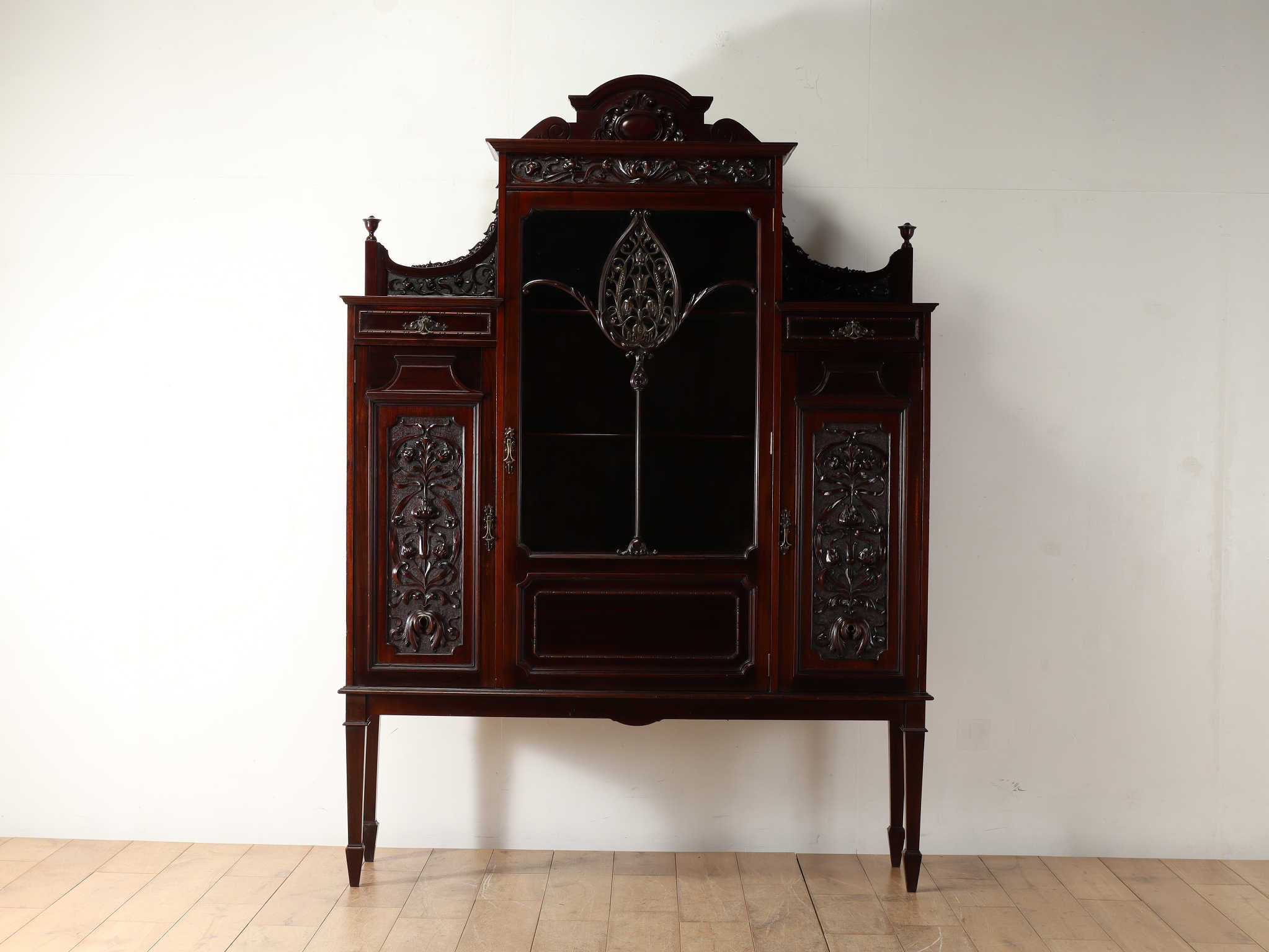 EDGAR BROS. ディスプレイキャビネット | ロイズ・アンティークス | ヨーロッパのアンティーク/ヴィンテージ家具